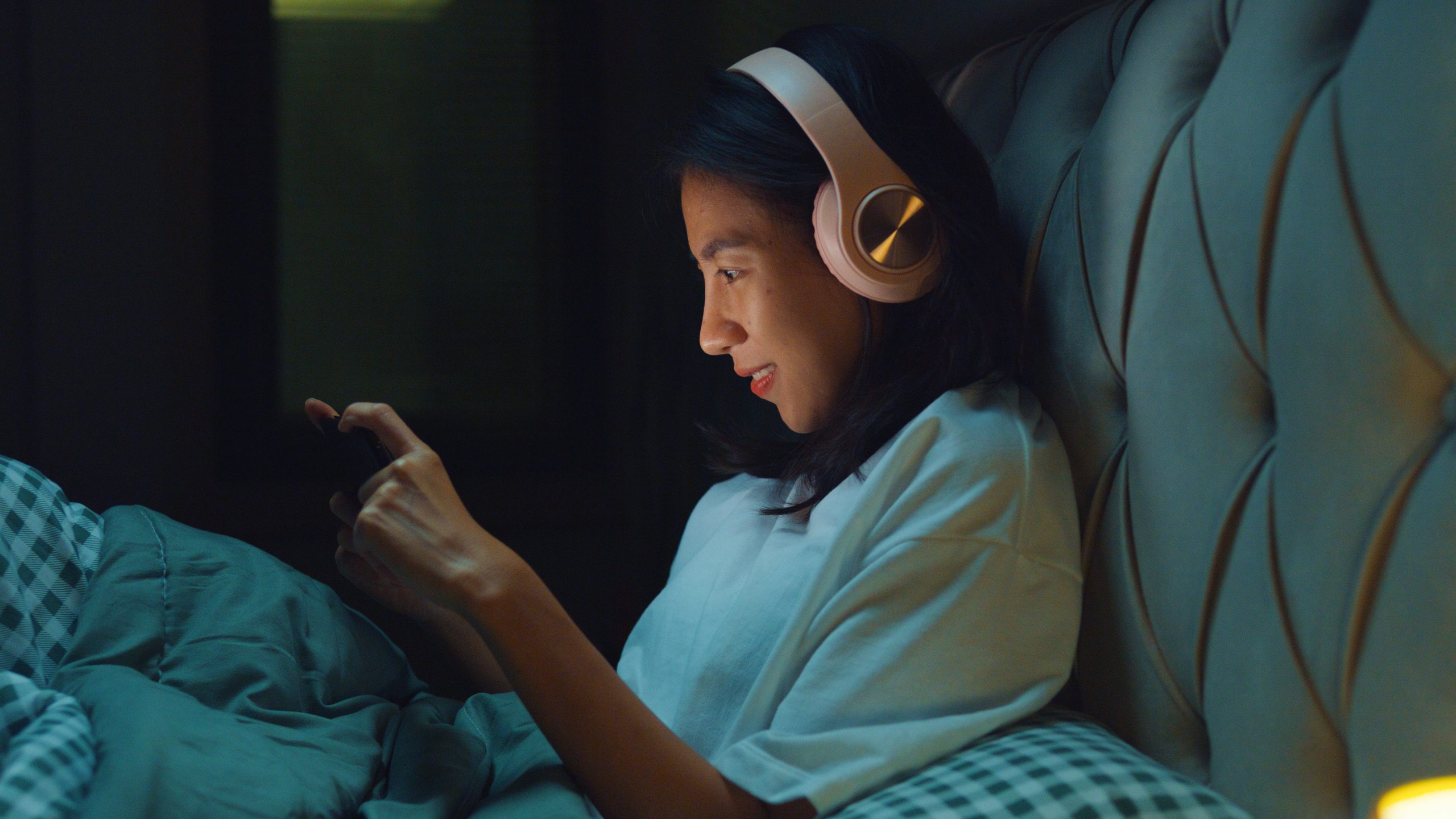 Exploring safe moderation of online suicide and self-harm content ...