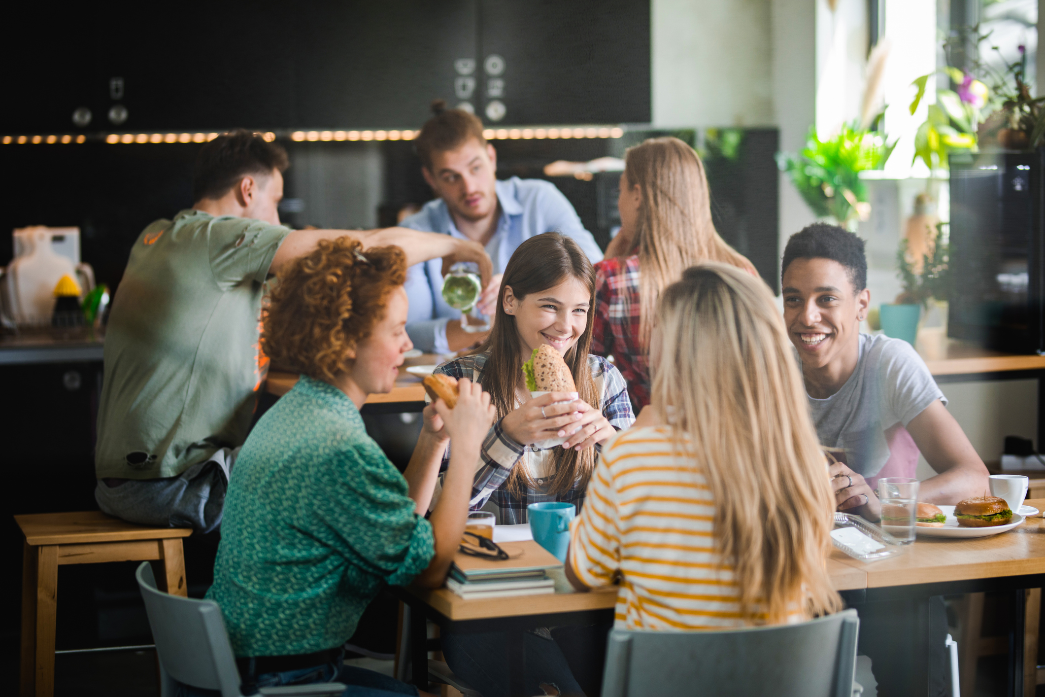 New study highlights the challenges of eating out for young people with ...